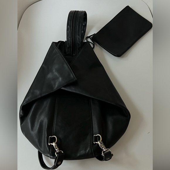 Texier | Bags | Texier Black Leather Envelope Style Backpack With ...